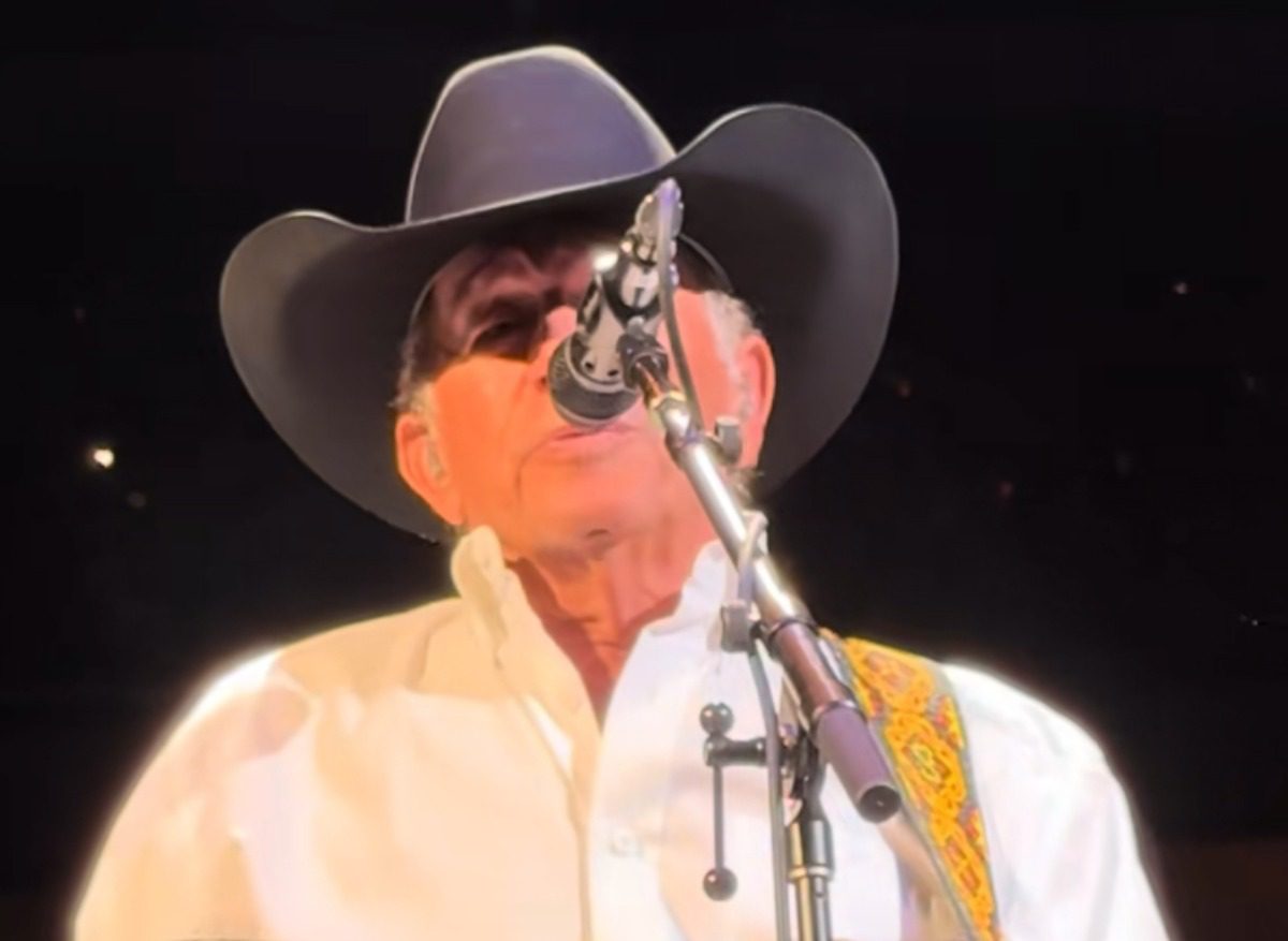 The Internet Is Thirsting Over George Strait’s Viral Performance Of ...