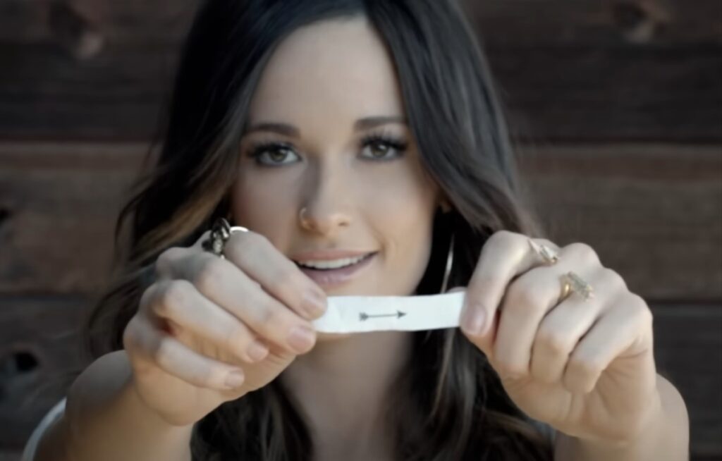Kacey Musgraves Reflects On Having “Follow Your Arrow” Blacklisted From ...