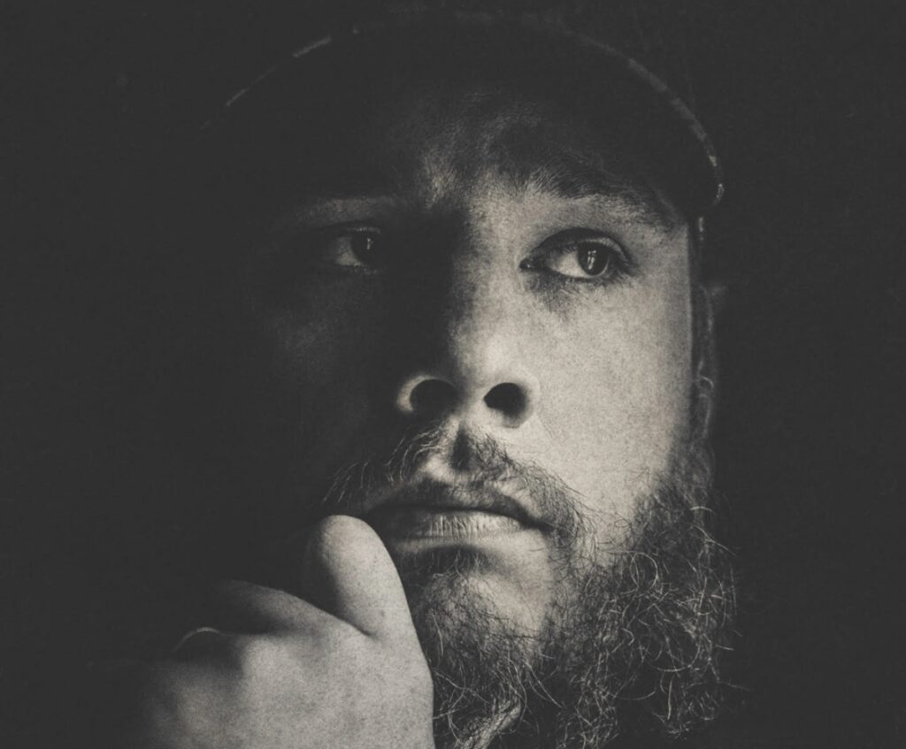 Luke Combs Scores 20th Career #1 Hit On Billboard’s Country Airplay ...