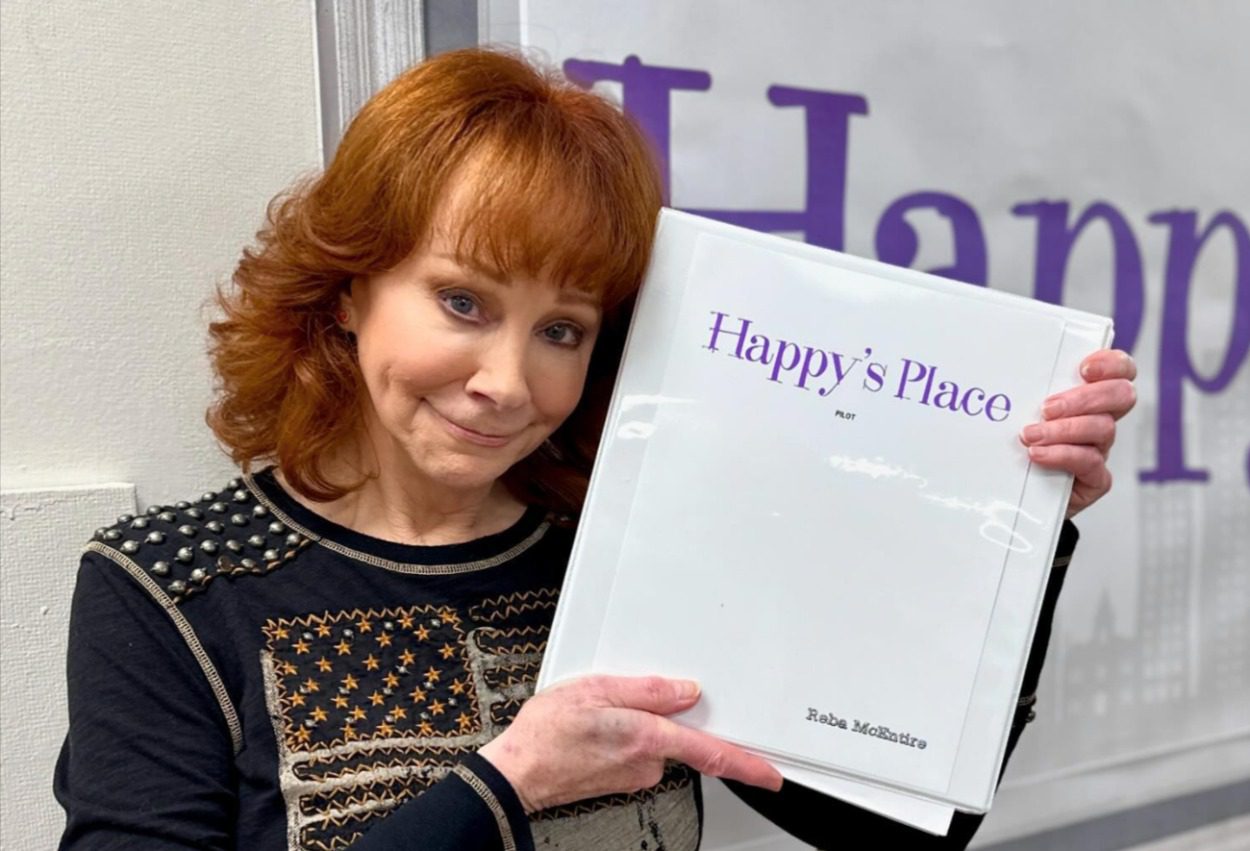 Reba To Star In New NBC Sitcom, ‘Happy’s Place’ | Whiskey Riff