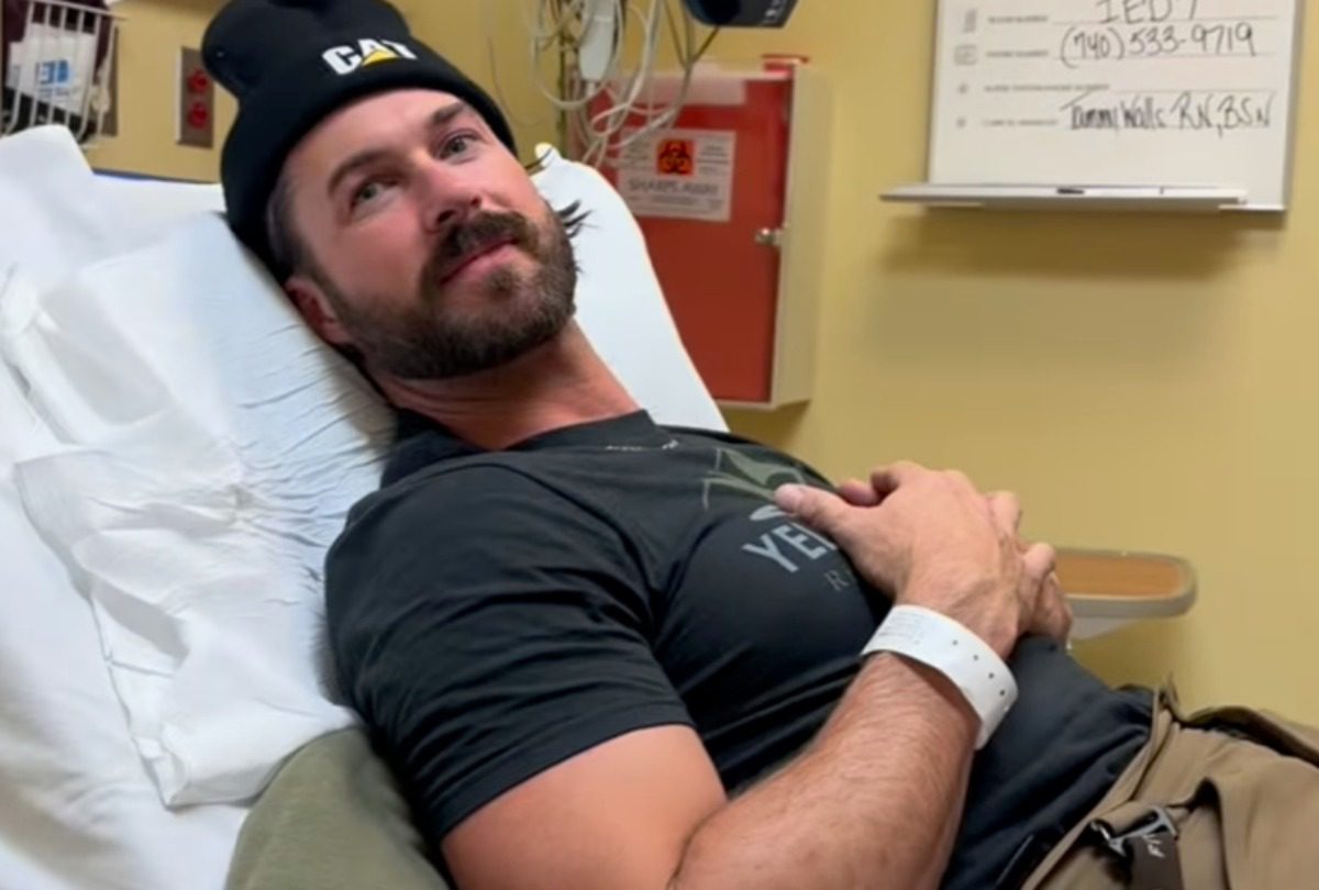 Riley Green Lands In Emergency Room After His Foot Is Impaled With Nail ...