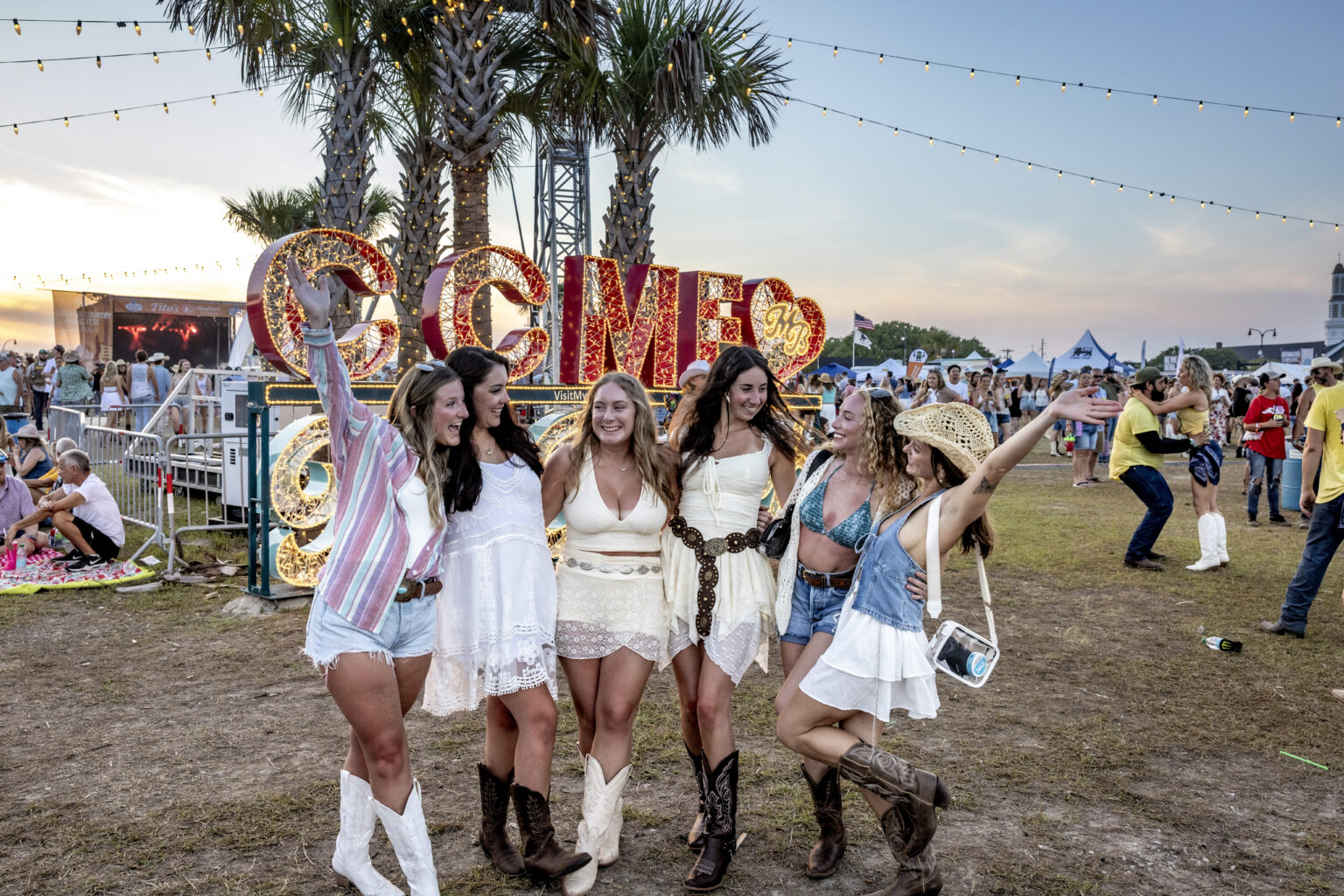 Find The Love Of Your Life At Carolina Country Music Fest With Their ...
