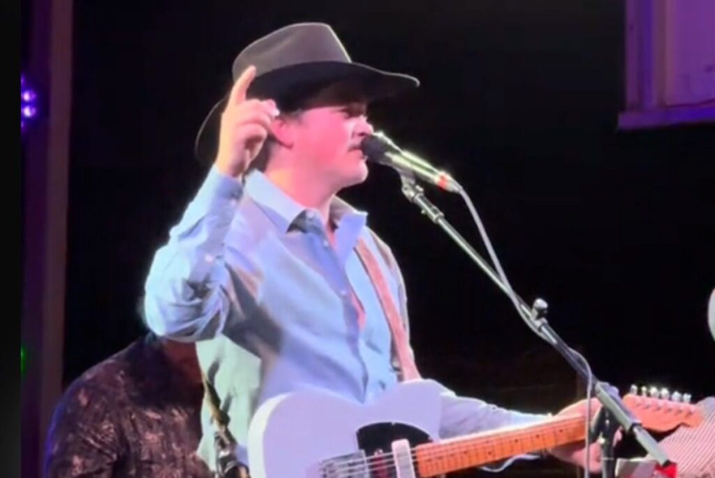 Zach Top’s Cover Of The 90’s Classic “Sold (The Grundy County Auction ...